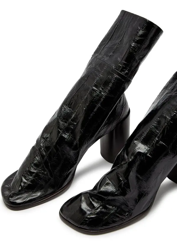 LEMAIRE Glove 90 Crinkled Glossed Leather Ankle Boots - Black