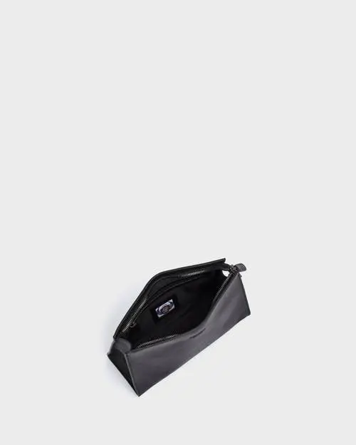 OSPREY LONDON The Carter Leather Washbag - Black