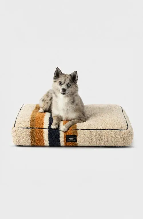 Shinola Napper Pillow Ped Bed