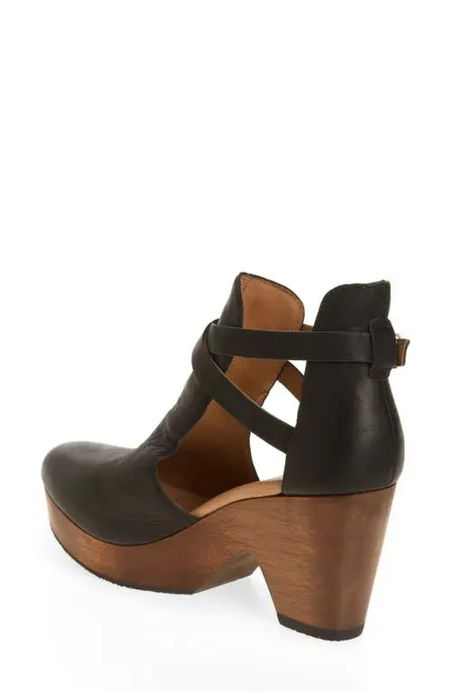 Free People Cedar Clog - Black