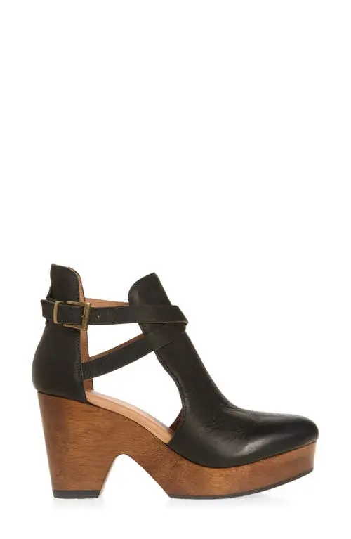 Free People Cedar Clog - Black