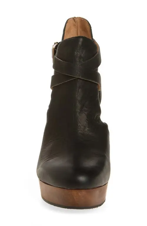 Free People Cedar Clog - Black