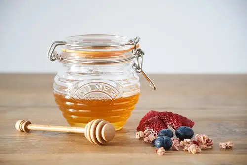 KILNER Honey Pot With Beechwood Dipper