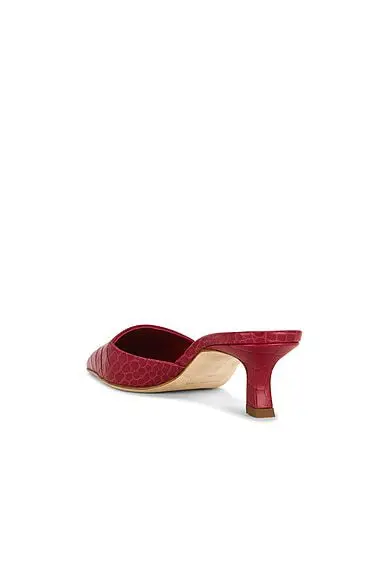 Manolo Blahnik Moiramu 50 Pump - Bright Red