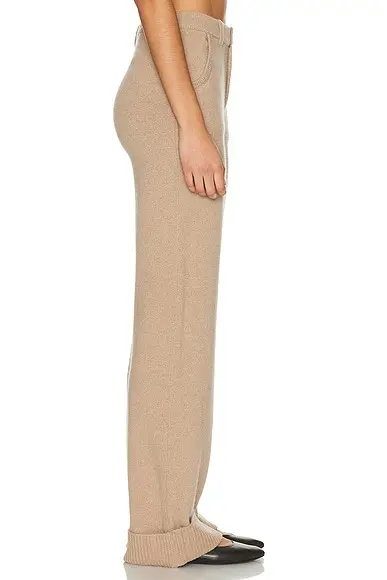 AYA MUSE Amar Pant