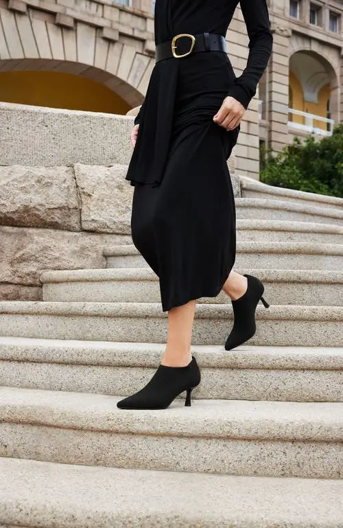Vivaia Alana Pointed-toe Mid Heels