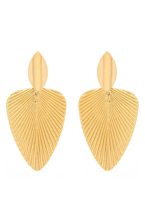ST. MORAN Deco Drop Earrings - Gold