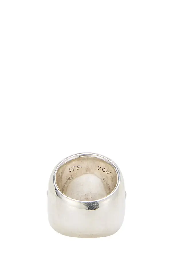 Chrome Hearts Classic Oval Cross Ring