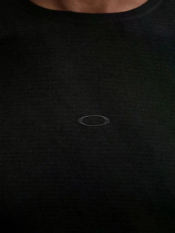 Oakley Long-sleeve T-shirt