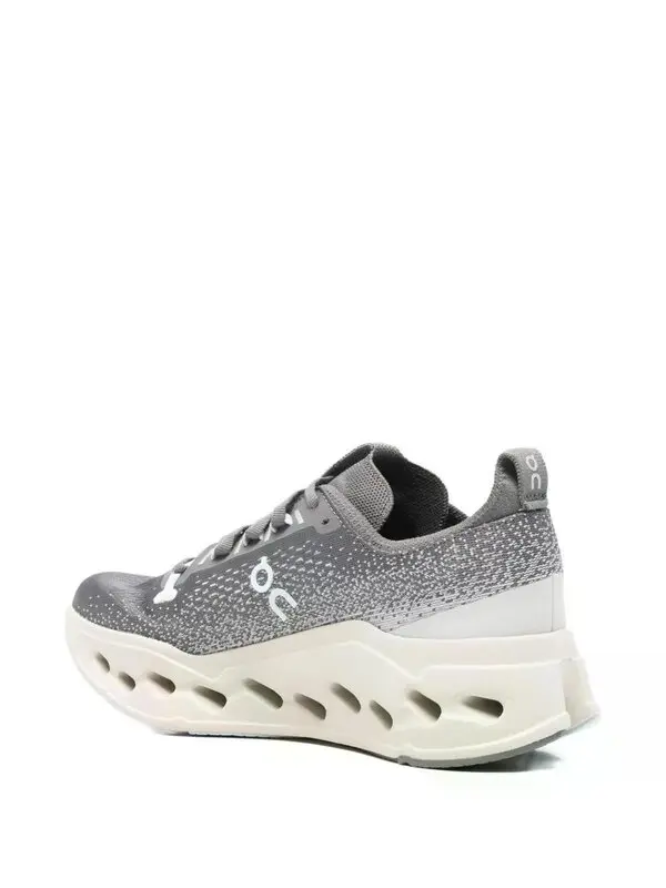 On Cloudsurfer Max Sneakers - Grey