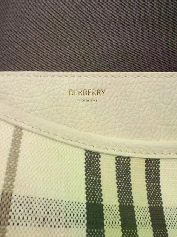 Burberry Highlands Plaid Tote Bag - Neutrals