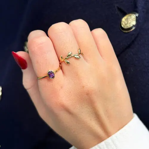 THE LOVERY 14k Yellow Gold Bezel Ring - Amethyst