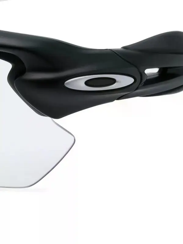 Oakley Sunglasses With Pilot Frame
