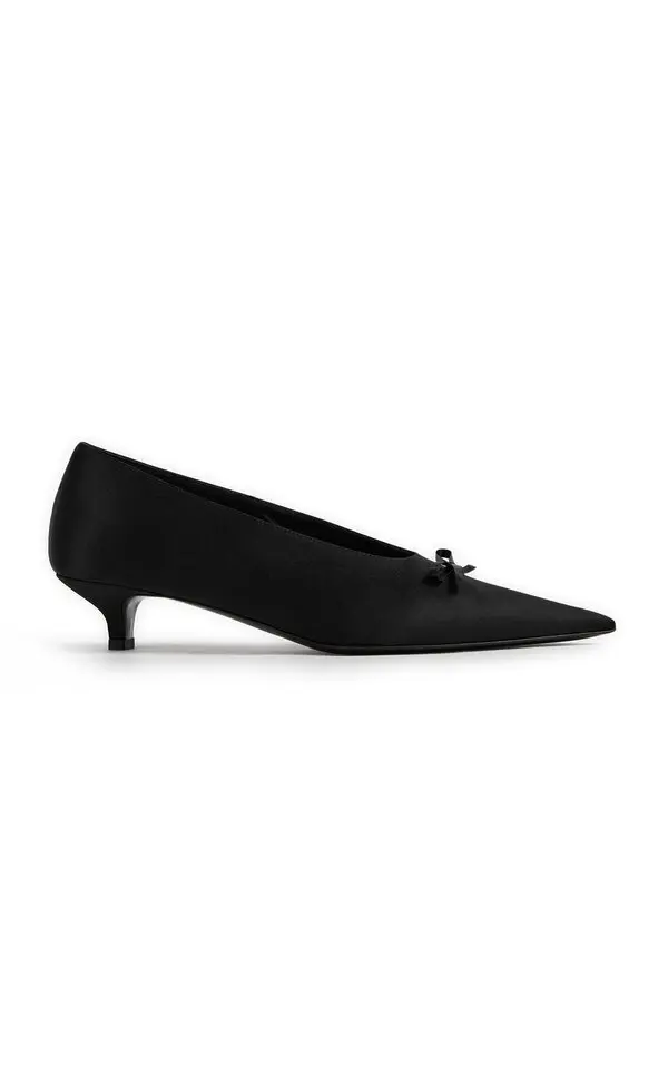 TOTEME Sharp Bow Kitten Pumps - Black