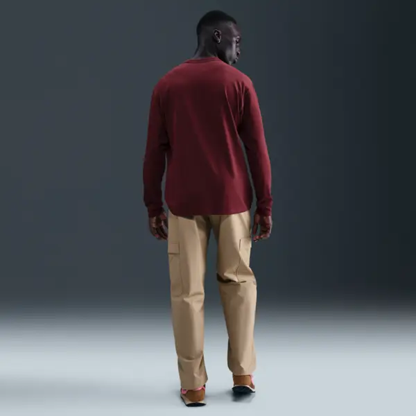 Nike Sportswear Premium Essentials Long-sleeve Pocket T-shirt - Red