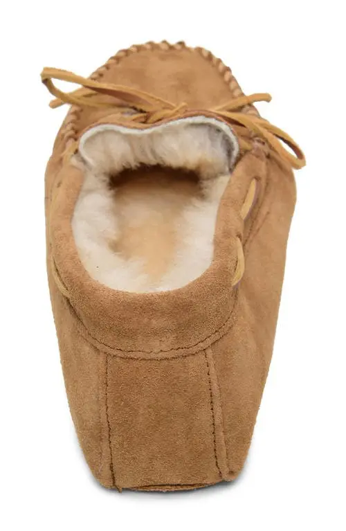 Minnetonka Genuine Sheepskin Lined Soft Sole Slipper