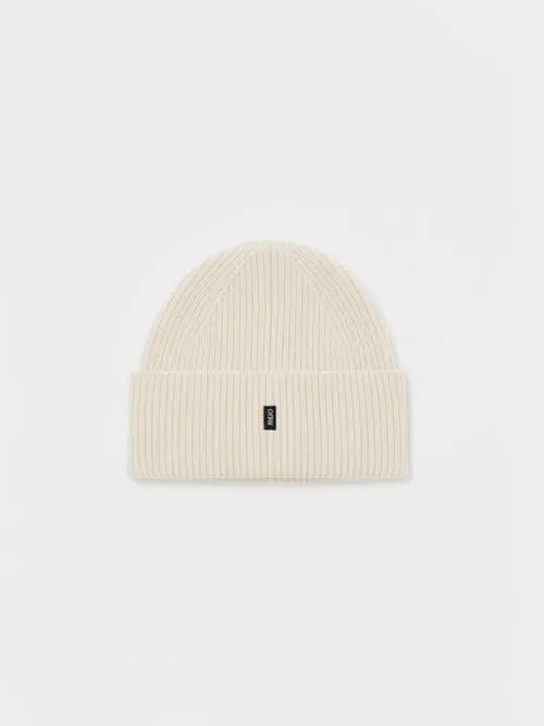 Gobi Cashmere Ribbed Chunky Beanie - Beige