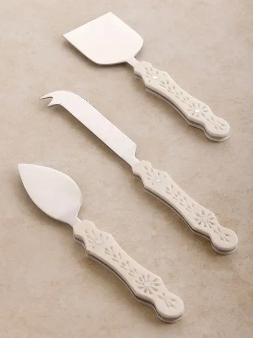 GAURI KOHLI Derby Cheese Knives
