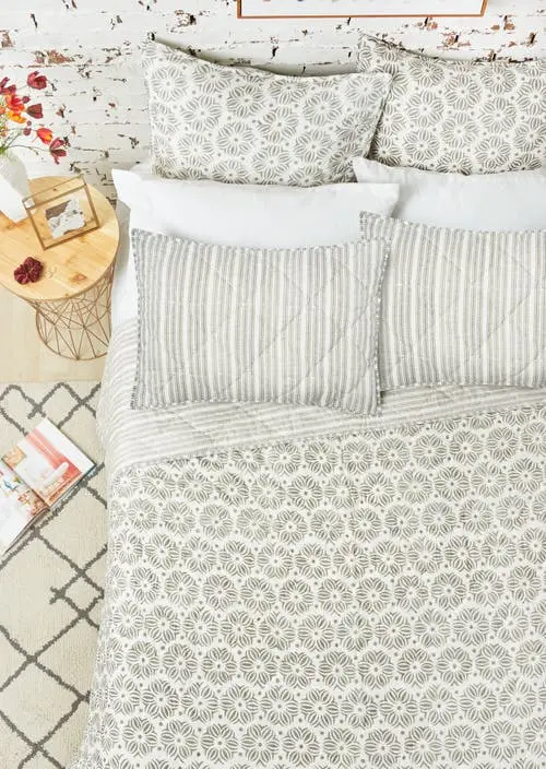 Carol & Frank Midge Cotton Standard Shammachine Washable