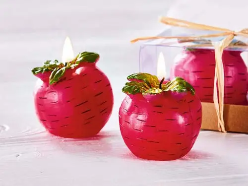 TAG Radish Candle Sculpted Novelty Paraffin Wax Spring Decor