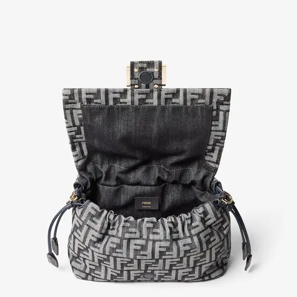 Fendi Mamma Baguette Medium