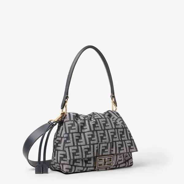 Fendi Mamma Baguette Medium