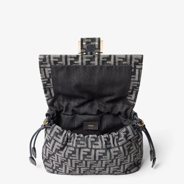 Fendi Mamma Baguette Medium