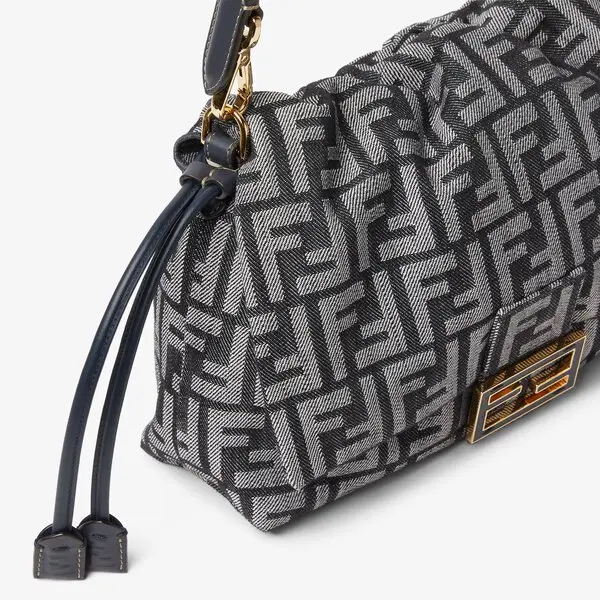 Fendi Mamma Baguette Medium