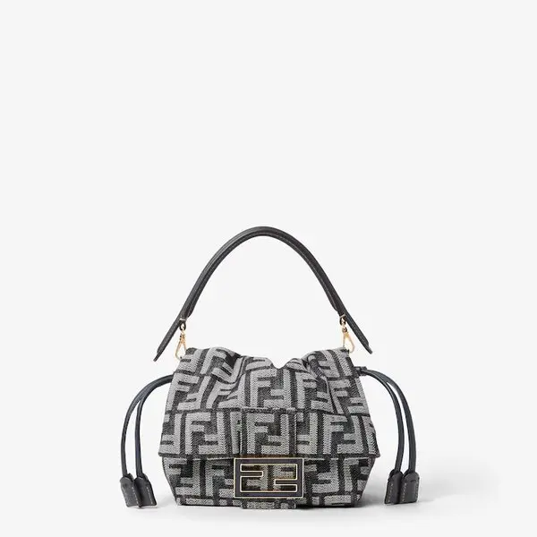 Fendi Mamma Baguette Small