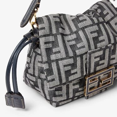 Fendi Mamma Baguette Small