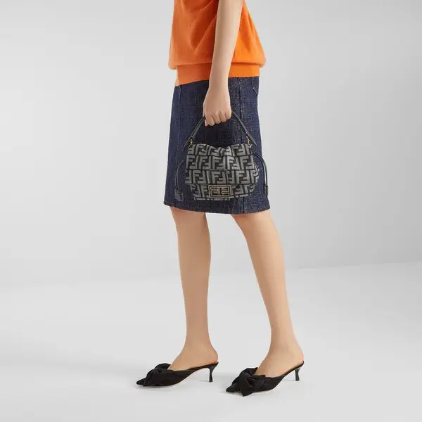 Fendi Mamma Baguette Small