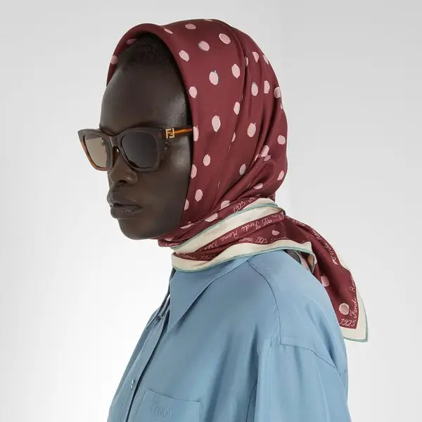 Fendi Foulard