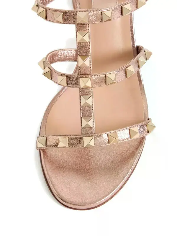 Valentino Garavani Rockstud Laminated Sandals - Pink