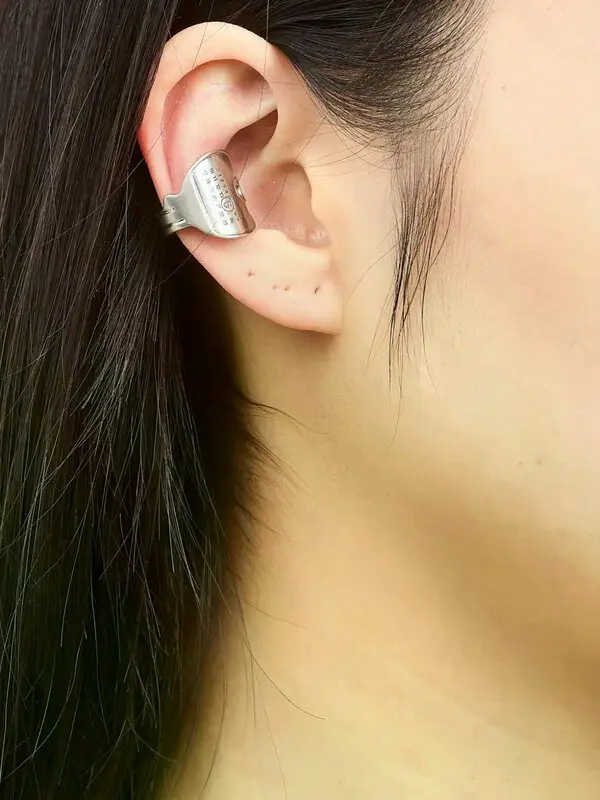 MAISON MARGIELA Minimal Earcuff