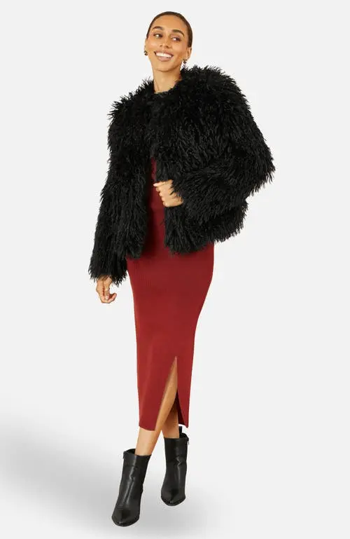 YUMI Fluffy Cropped Faux Fur Coat - Black
