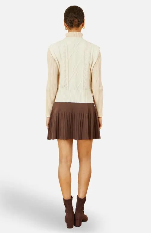 YUMI Knitted Pleated Mini Skirt