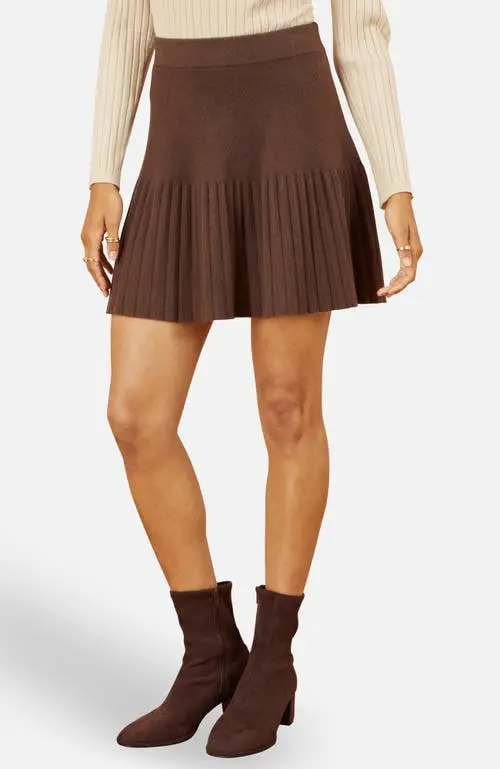 YUMI Knitted Pleated Mini Skirt - Brown
