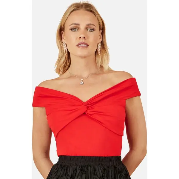 YUMI Off-the-shoulder Knot Detail Top - Red
