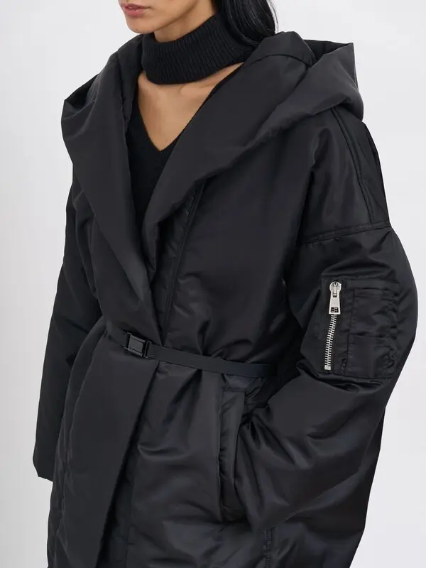 Andrea Ya'aqov Coat