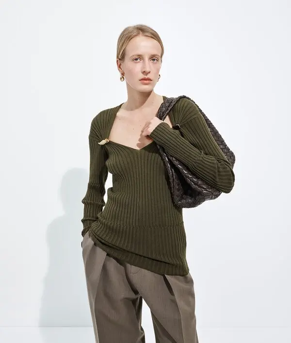 Bottega Veneta Intrecciato Leather Shoulder Bag - Fondant