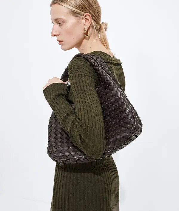 Bottega Veneta Intrecciato Leather Shoulder Bag - Fondant