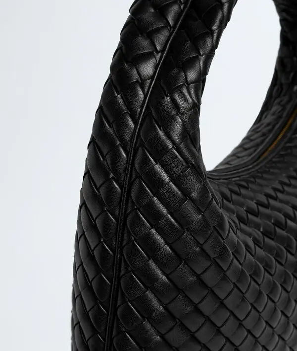 Bottega Veneta Padded Intrecciato Shoulder Bag - Black