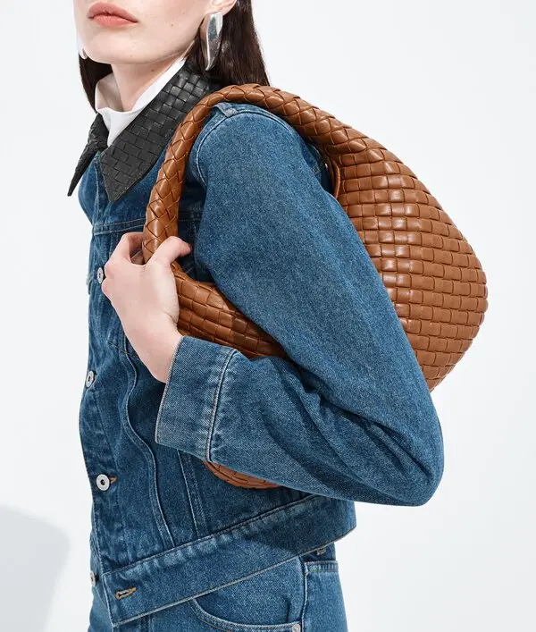 Bottega Veneta Small Padded Intrecciato Shoulder Bag - Amber