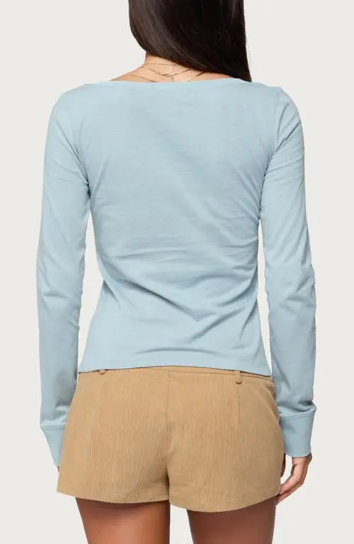 EDIKTED Steffey Henley Top - Light-blue