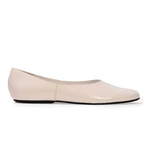 BLACK SUEDE STUDIO Ezra Ballerina Flat - Coconut Patent