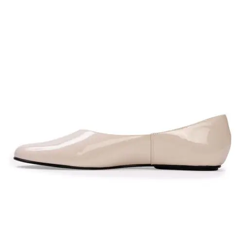 BLACK SUEDE STUDIO Ezra Ballerina Flat - Coconut Patent