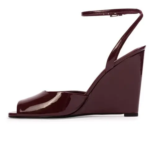 BLACK SUEDE STUDIO Idetta 100 Wedge Sandal - Raisin Patent Leather