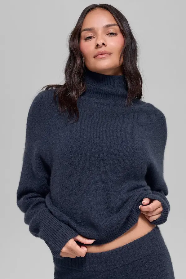 Alo Yoga Wool Cashmere Cropped Turtleneck Sweater - Navy