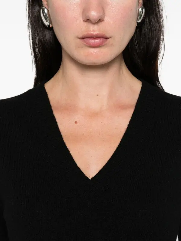 JUCCA V-neck Pullover - Black