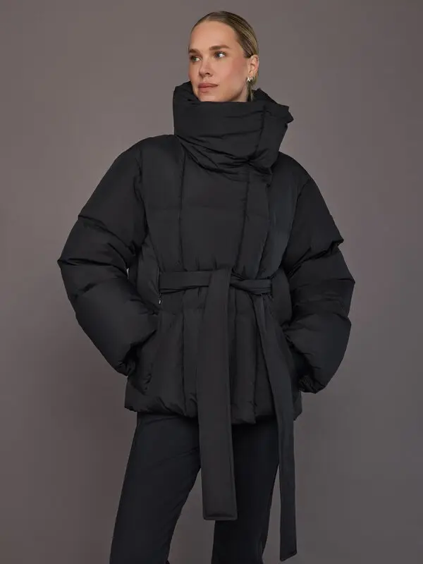 Goldbergh Quilted Down Jacket With Belt - Black